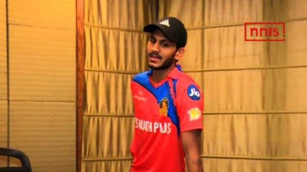 'ధోని వికెట్ల వెనుక ఉన్పప్పుడు నేను బౌలింగ్ చేయాలి' | I’ve become a ...