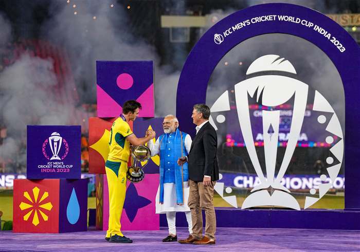 PM Modi & Deputy PM Richard Marles Presents Winning CWC 2023 Trophy To ...