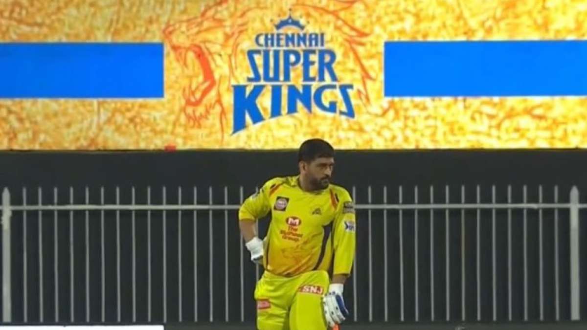 Chennai Super Kings Dhoni Six