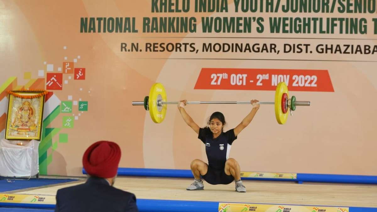 Maharashtra's 14-year-old weightlifter Akanksha Vyavahare all set to ...