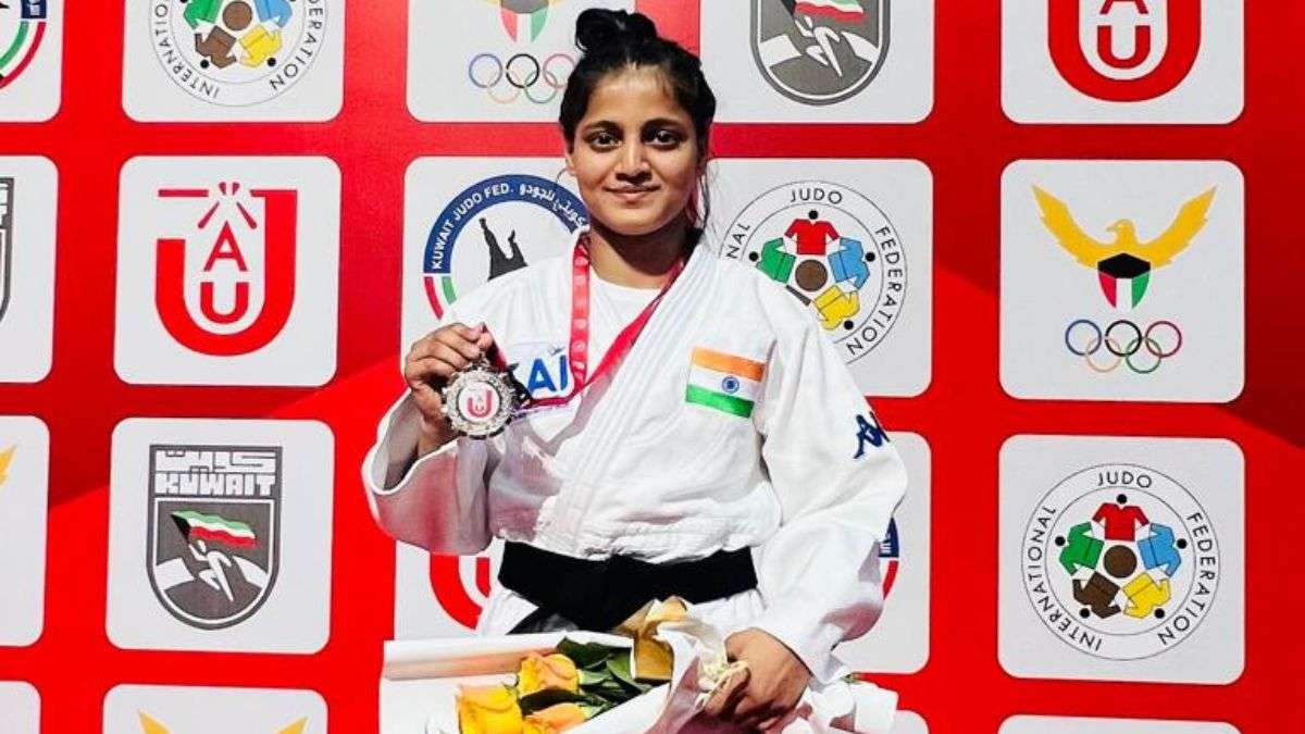 Khelo India Games: Judoka Asmita Dey, daughter of a bicycle mechanic ...