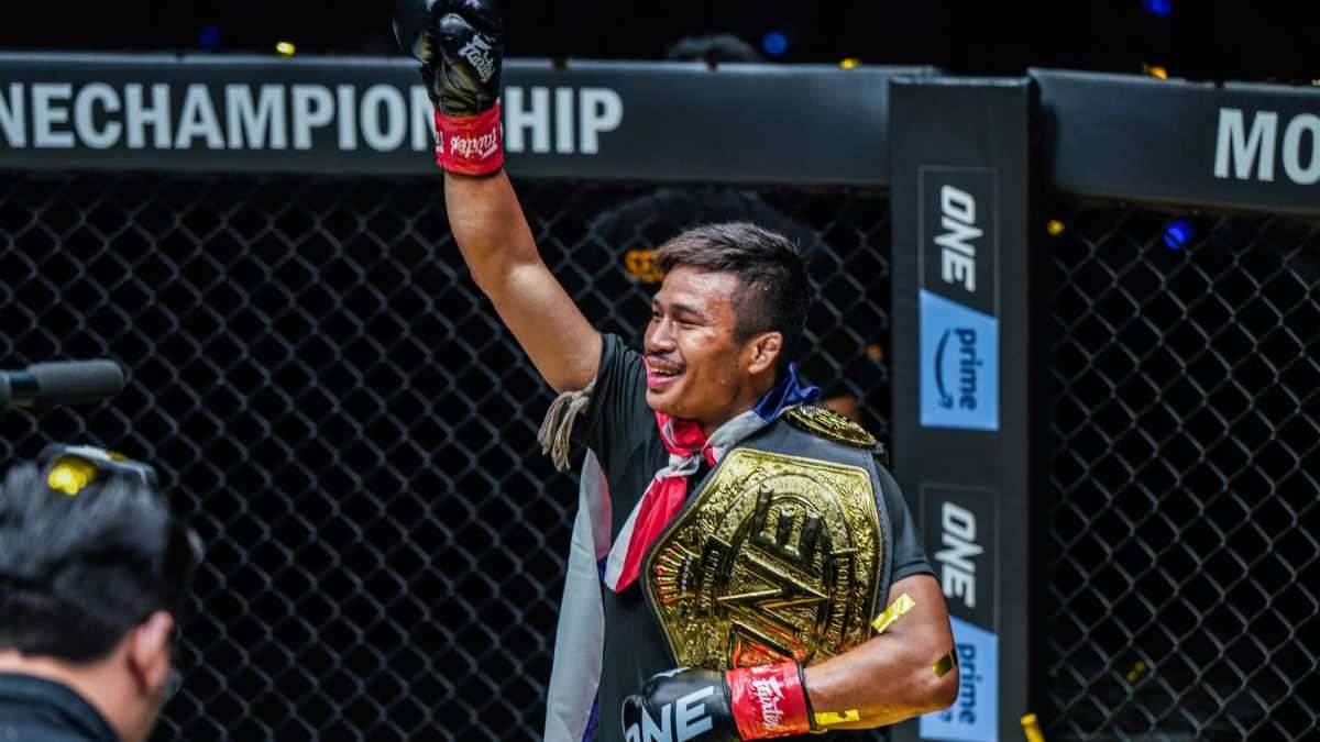 Superlek Kiatmoo9 Returns To Muay Thai Rules At ONE Friday Fights 22 ...