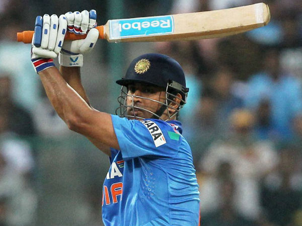 MS Dhoni selects 6 new bats for Australia tour in Meerut - myKhel