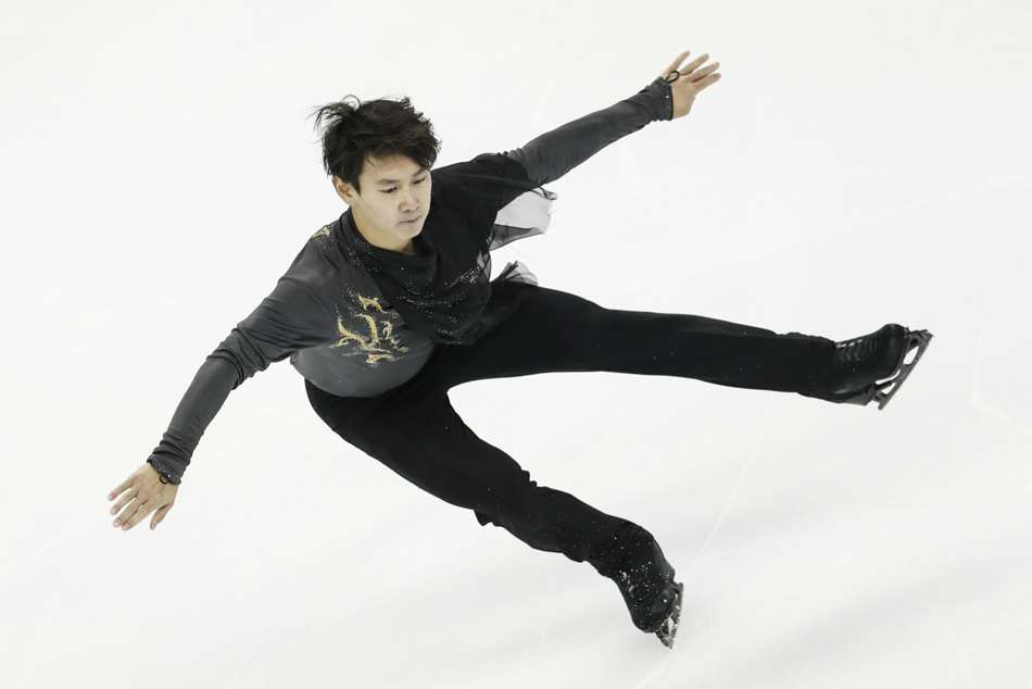 Denis Ten, Olympic medallist in figure skating, stabbed to death - myKhel