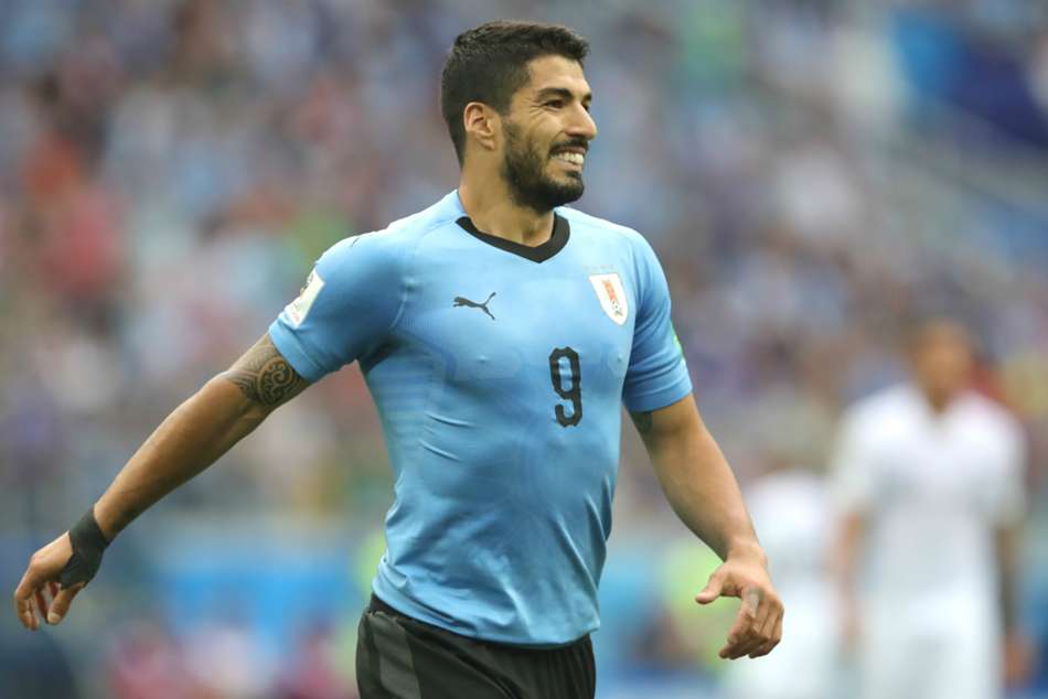 Luis Suarez Images [HD]: Latest Photos, Pictures, Stills of Luis Suarez ...