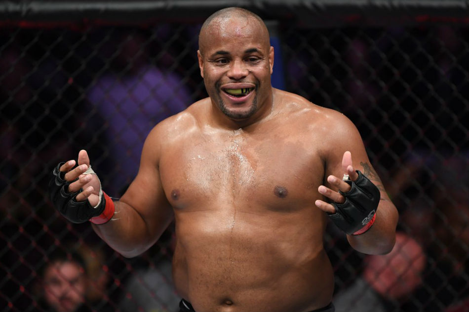 UFC 230 results: Cormier chokes Lewis to retain heavyweight title - myKhel
