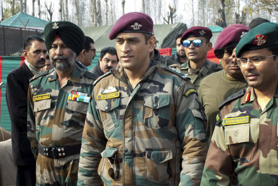 MS Dhoni joins his Indian Army Battalion Victor Force in Kashmir - See ...