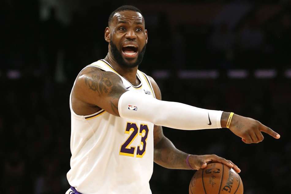LeBron shows selfless side as Lakers beat Doncic's Mavericks - myKhel