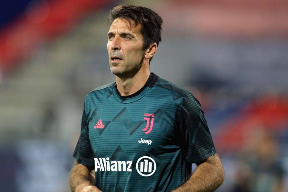 Gianluigi Buffon Young