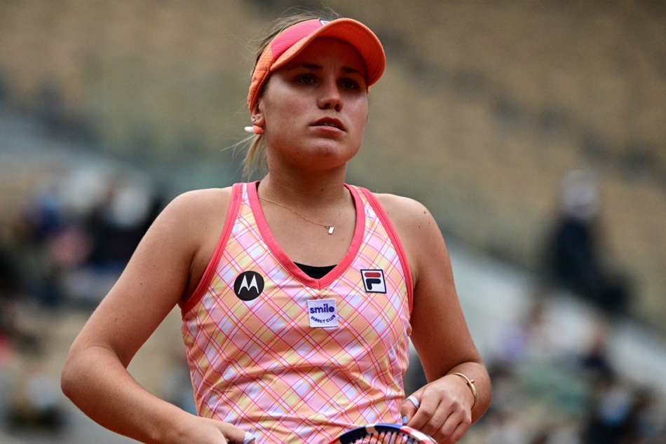 French Open 2020: Runner-up Kenin struggled to move in second set due to injury - myKhel