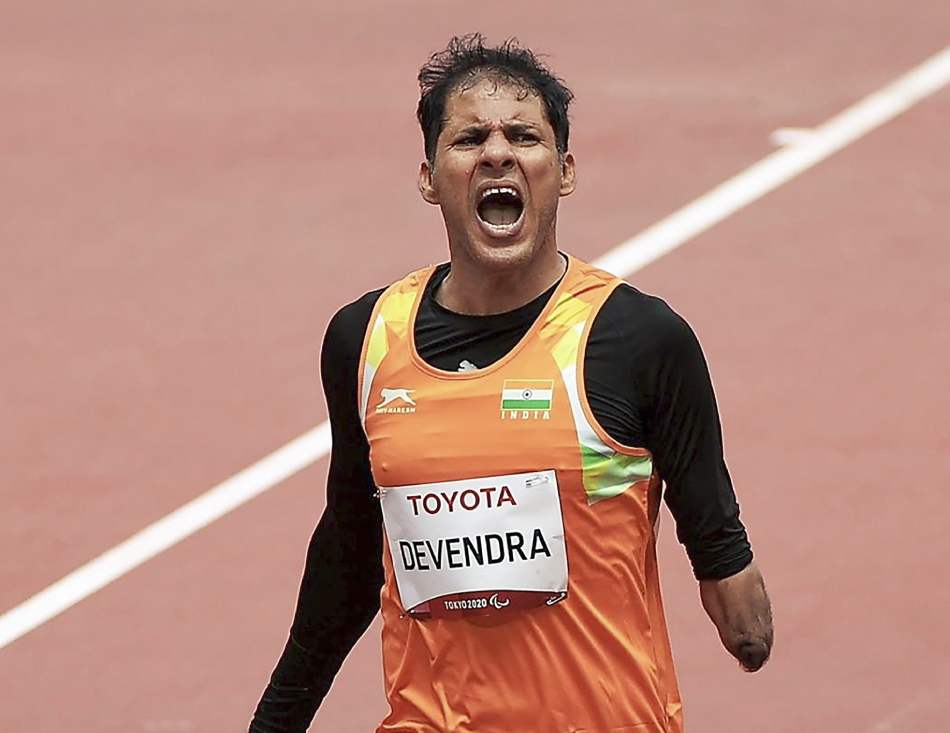 Devendra Jhajharia goes emotional: "This medal is for you dad' - myKhel
