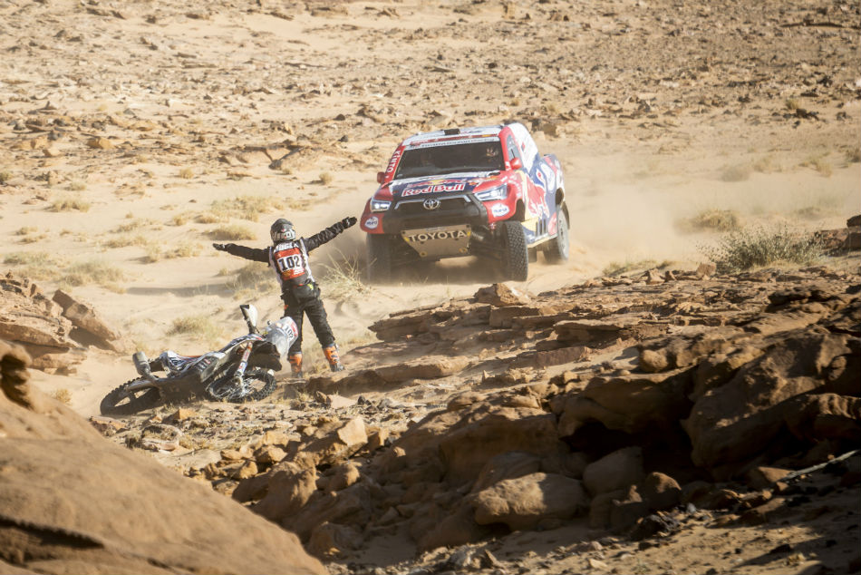 Dakar Rally 2022: Nasser Al Attiyah lays down early marker, wins ...