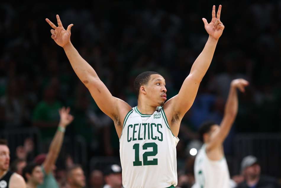 Williams the unlikely hero as Celtics eliminate defending champion ...