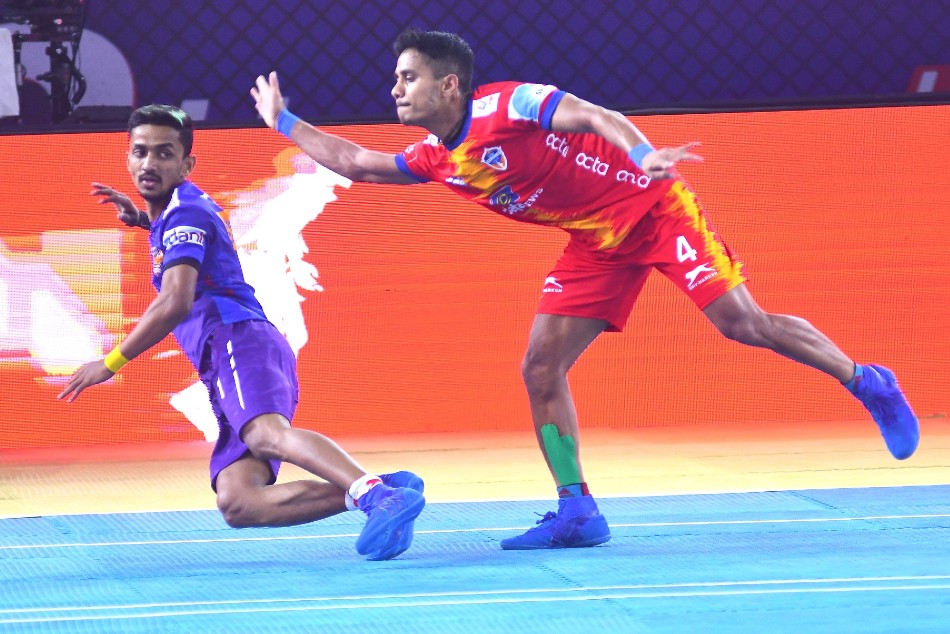 Ultimate Kho Kho: Telugu Yoddhas captain Prajwal KH juggles perfectly ...