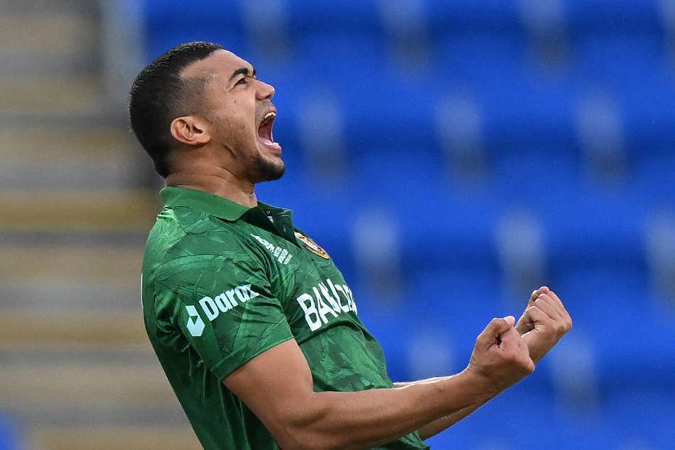 T20 World Cup 2022: Taskin Ahmed bowls Bangladesh to opening win over ...