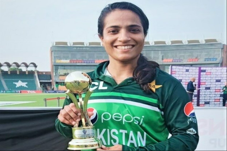 Sidra Ameen Pakistan Opener Wins Icc Player Of The Month For November