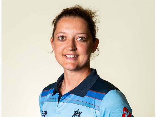 Sarah Taylor profile: GOAT wicketkeeper status, viral chat with ...