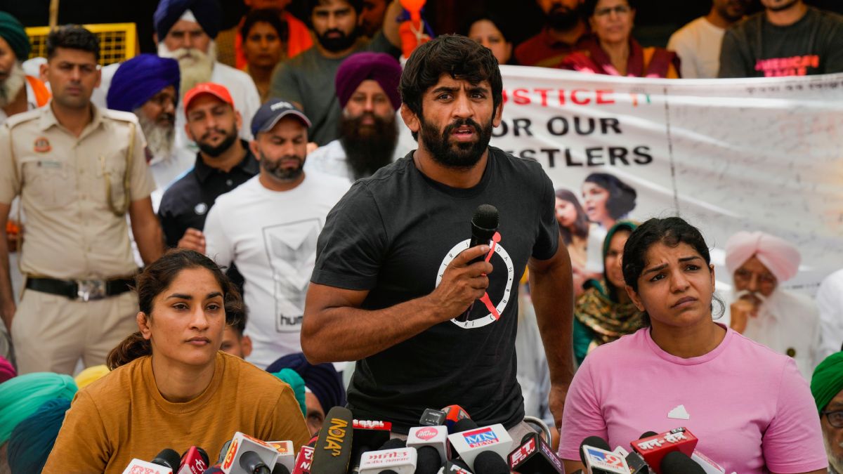 Wrestlers' Protest: Bajrang Punia and Co agree to narco test - myKhel