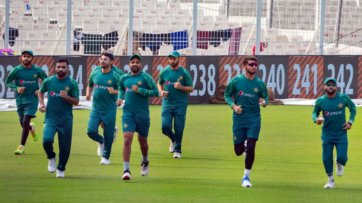 Pakistan coach blames 'foreign conditions' for World Cup 2023 mishap ...