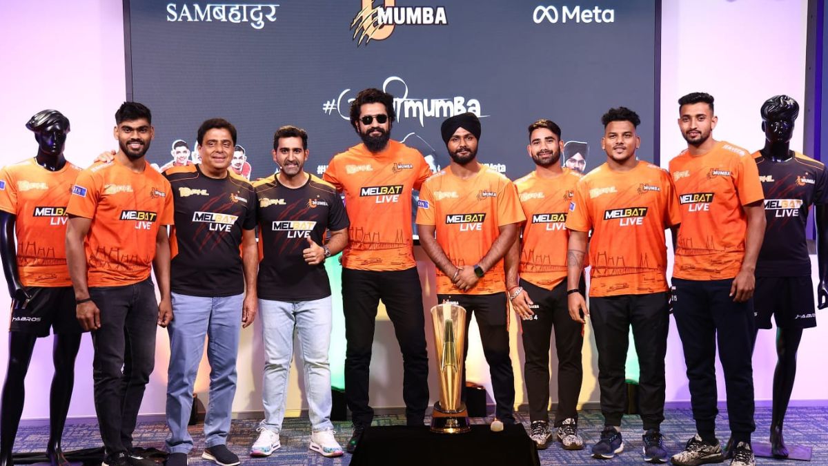 PKL Season 10: U Mumba unveil Jersey in presence of Sam Bahadur star ...