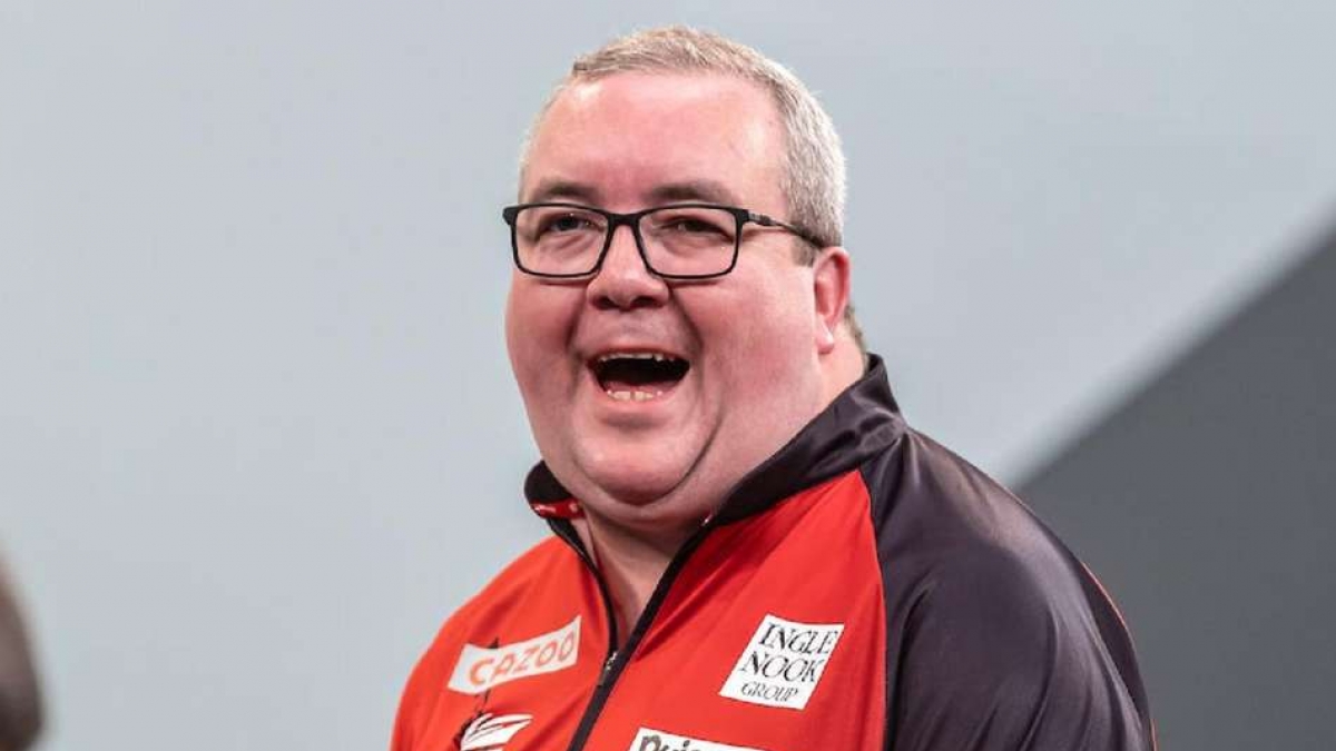 Stephen Bunting beats Michael van Gerwen to finally win first major PDC ...