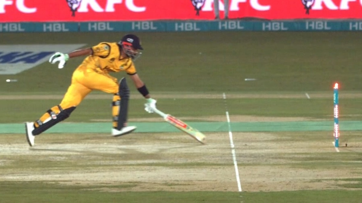 Watch: Babar Azam Run Out Of Direct Hit by Alex Hales During Islamabad ...