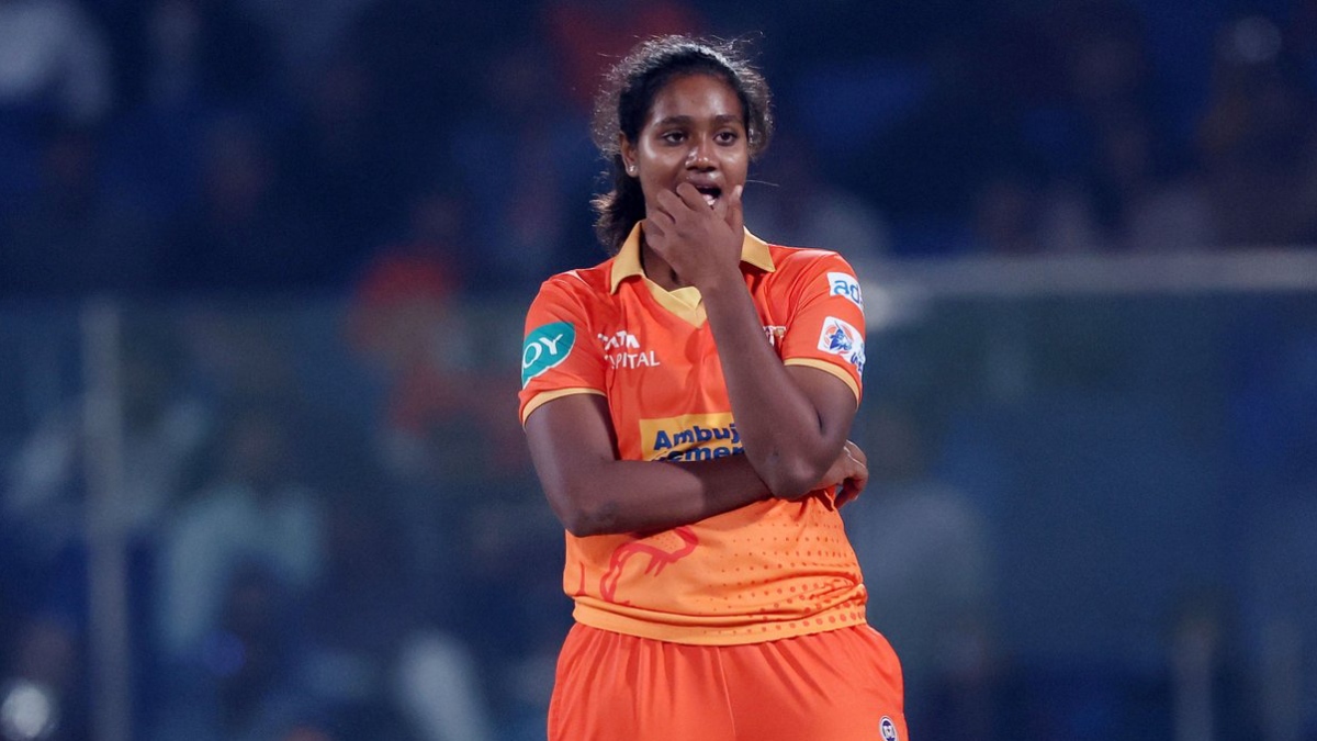 WPL 2024: Shabnam Shakil debuts with a bang for Gujarat Giants against ...