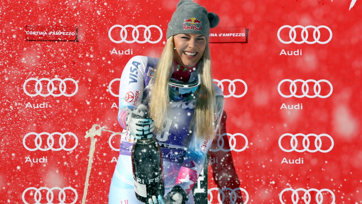 Lindsey Vonn goes sailing with Team USA and joins grinder Anna Weis on ...