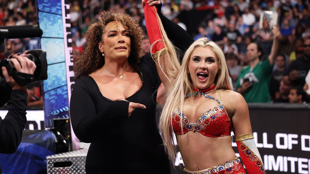 WWE Money in the Bank 2024: Multiple ladder match participants qualify on SmackDown - myKhel